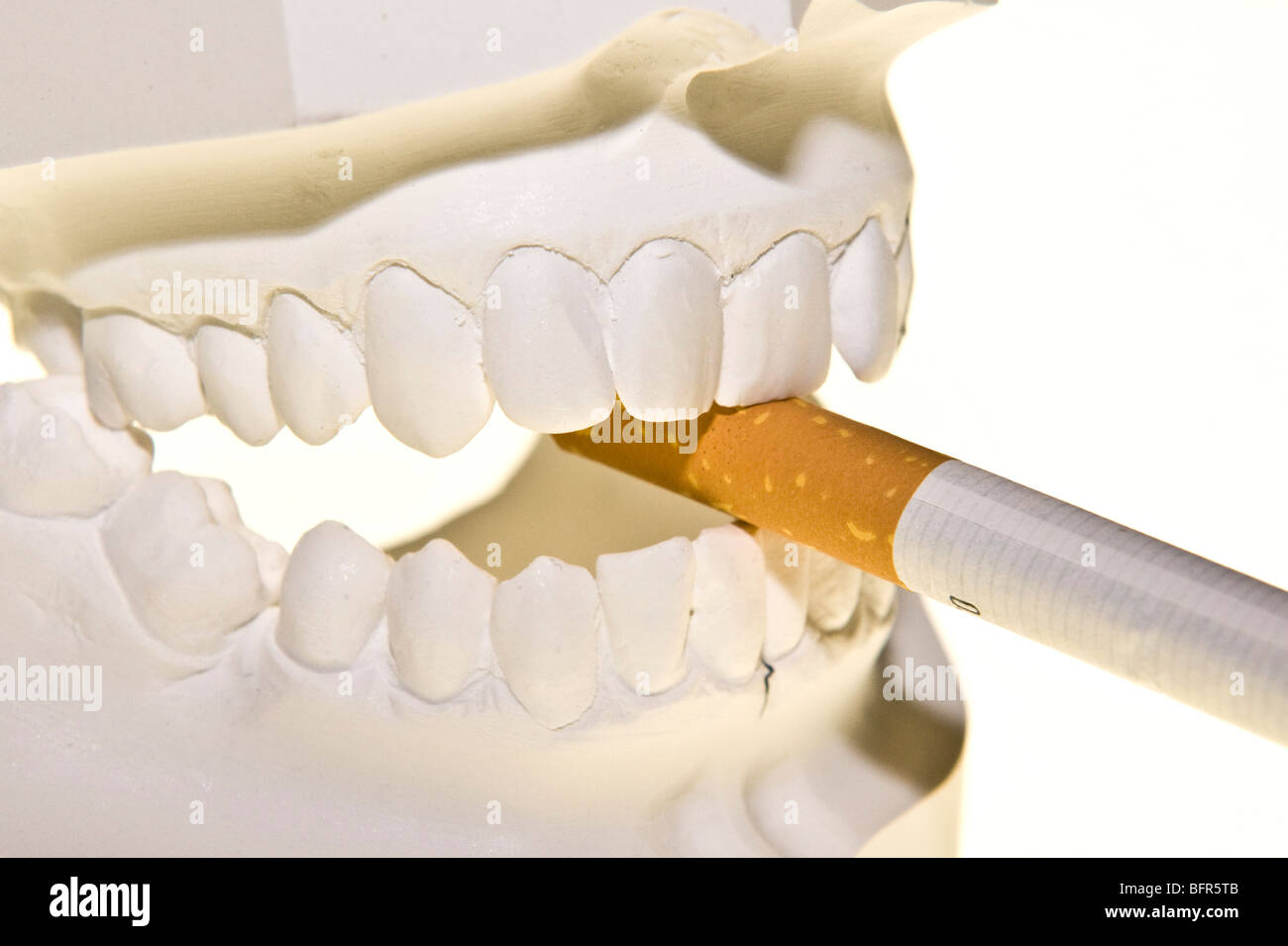 Cigarette disease hi-res stock photography and images - Alamy