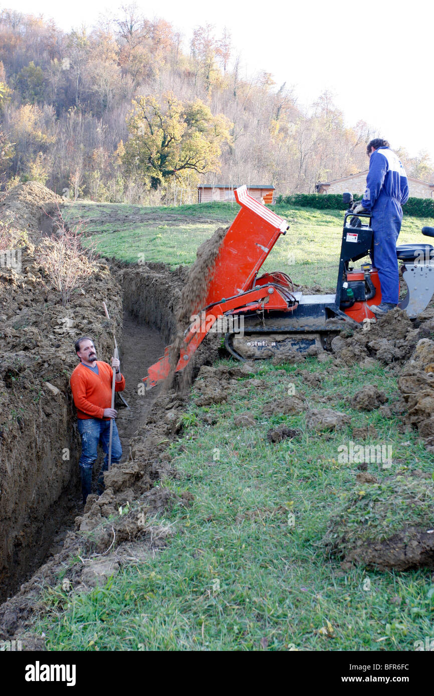 Geothermal pipes house hi-res stock photography and images - Alamy