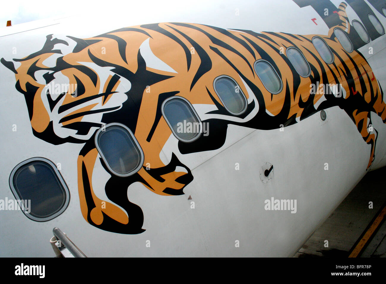 Tiger airways livery logo plane hi-res stock photography and images - Alamy