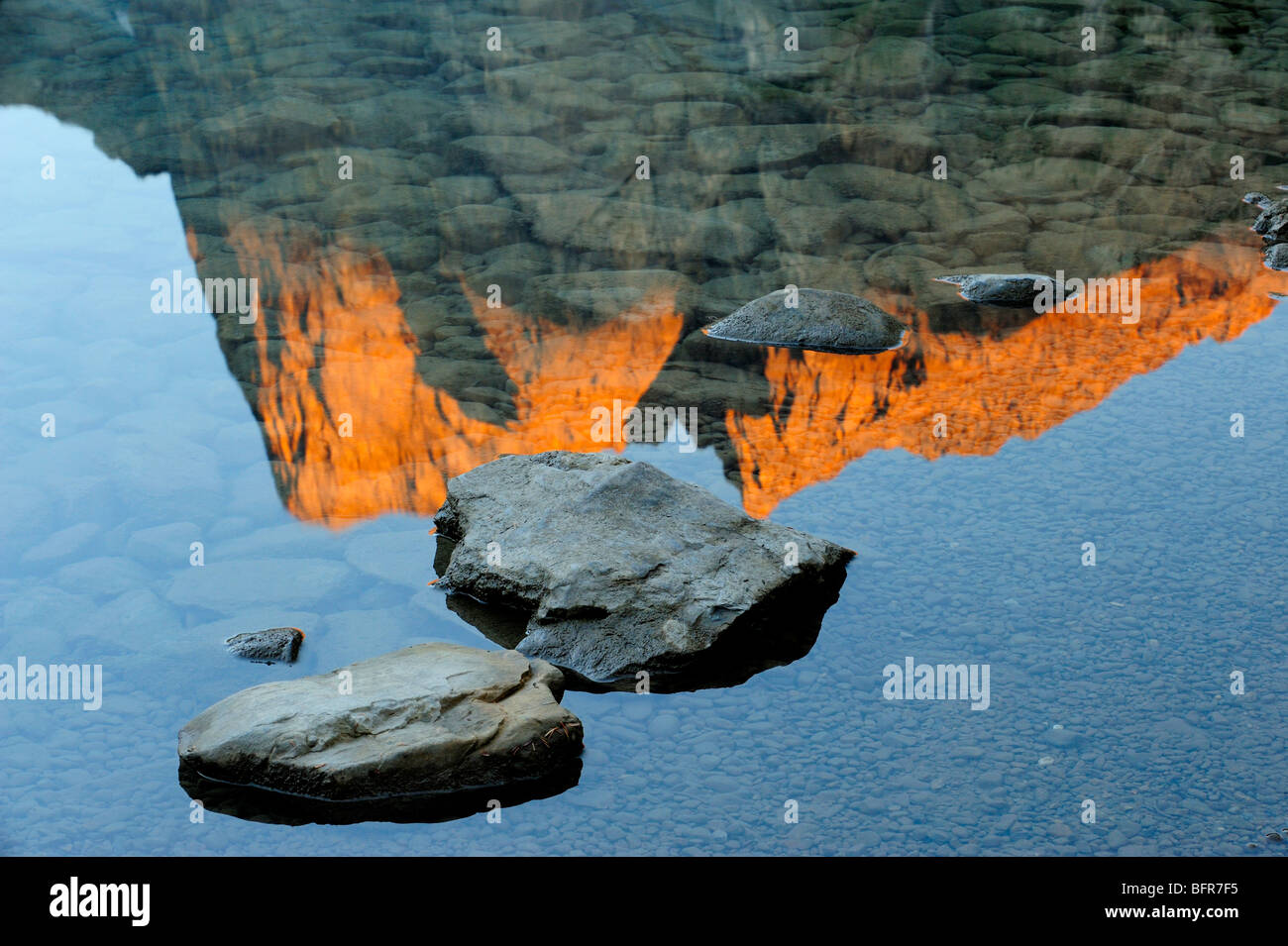 Evening alpenglo on Wapta Mountain reflected in Emerald Lake, Yoho ...