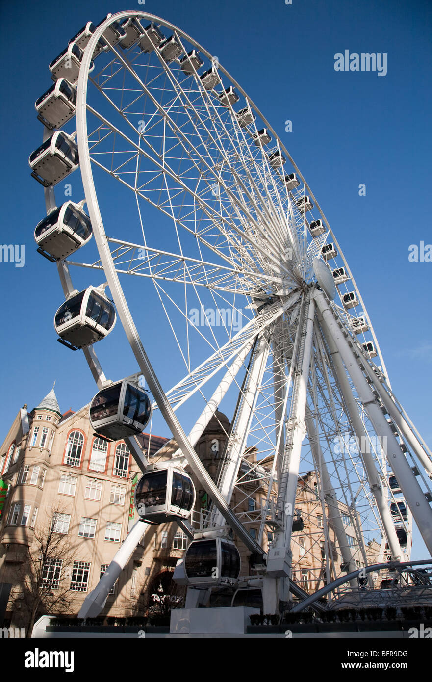 The big wheel, the Sheffield Eye, on Fargate, Sheffield, South ...