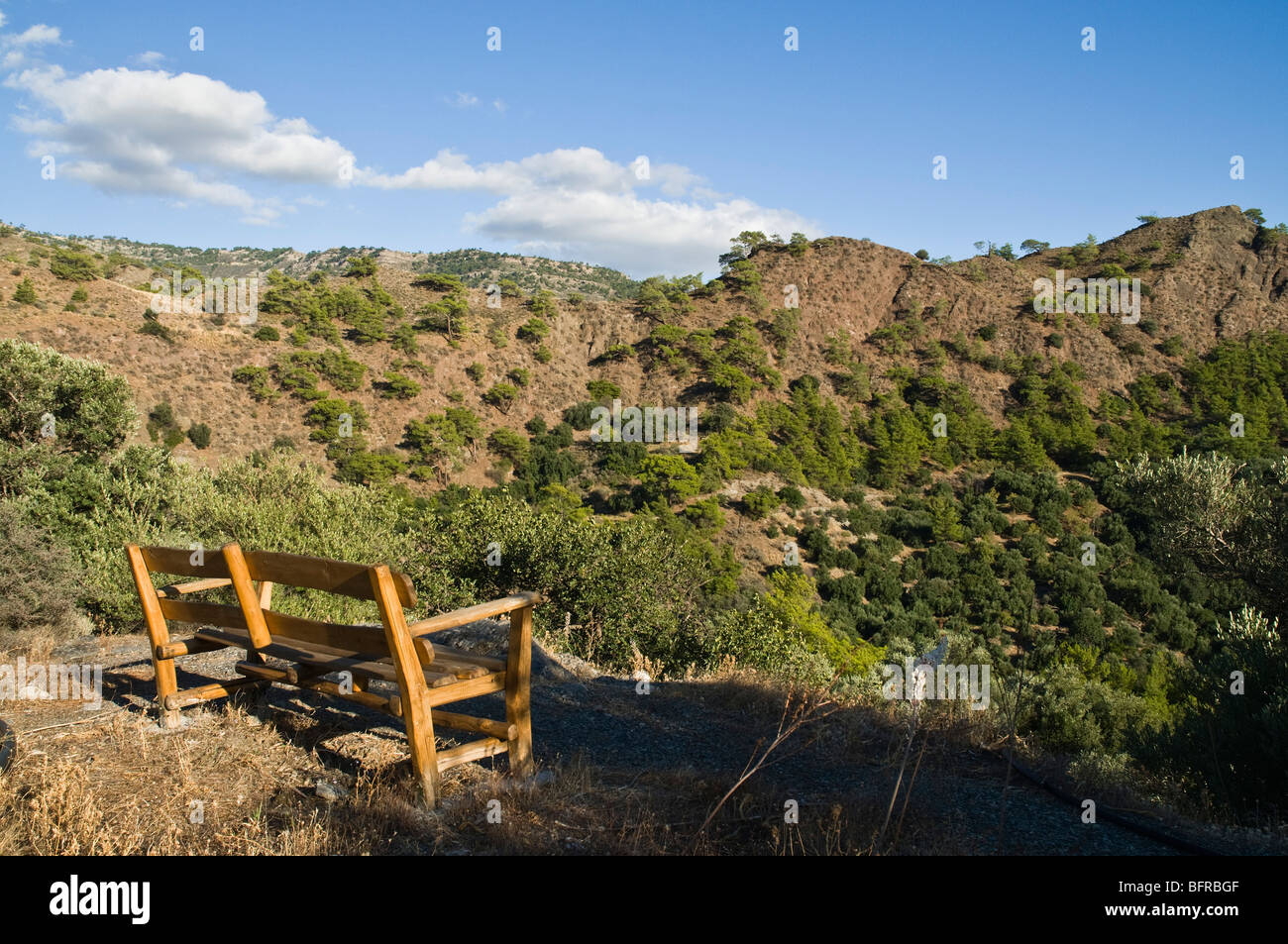 Viewpoint overlooking valley hi-res stock photography and images - Alamy