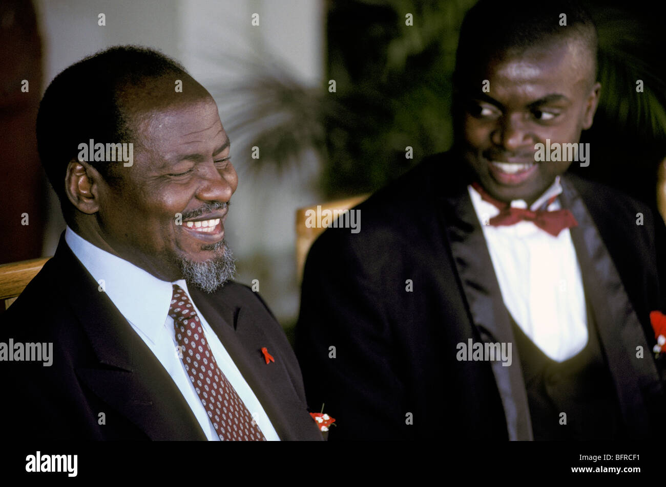 President joaquim chissano mozambique hi-res stock photography and ...