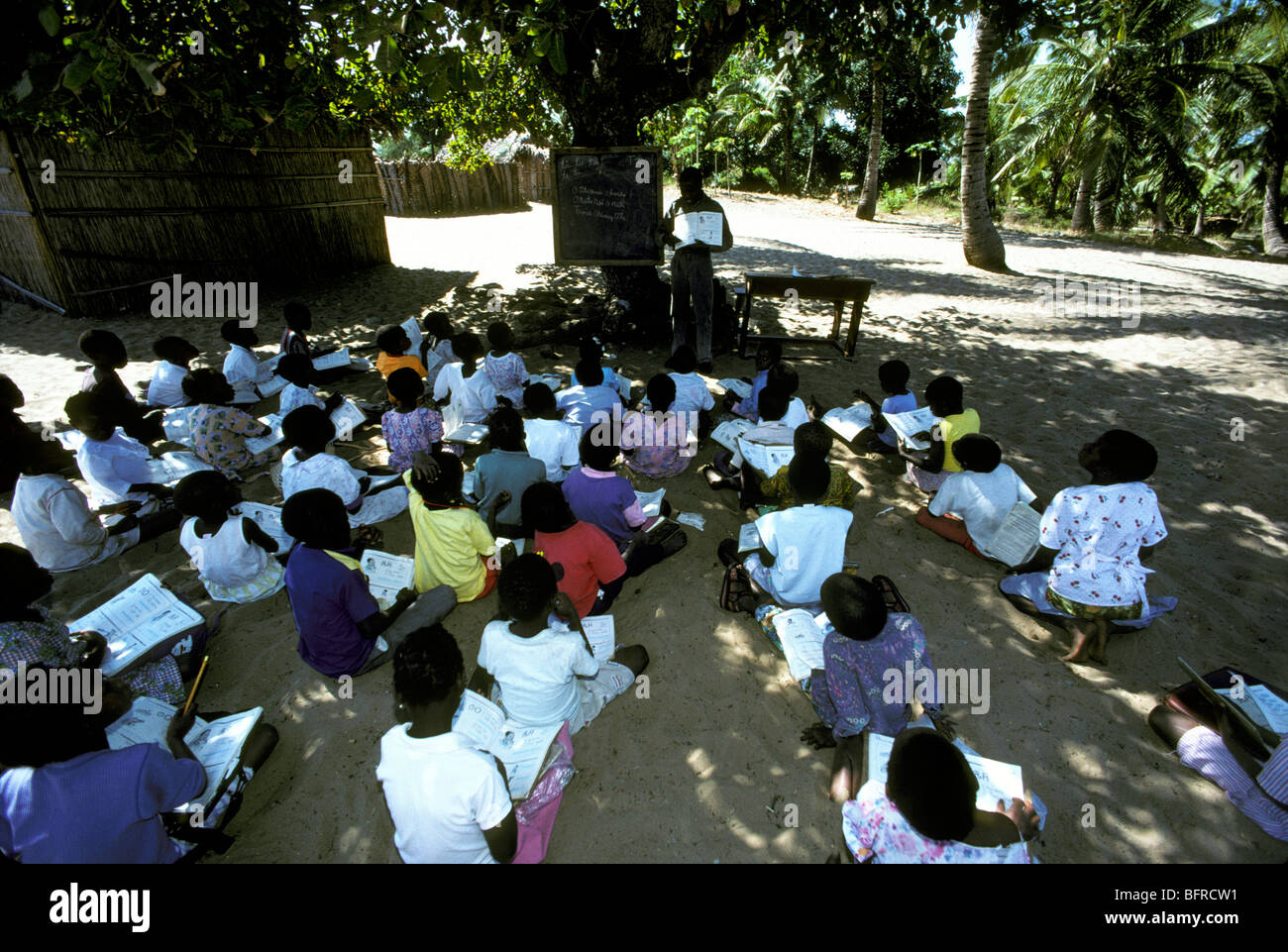 Open air classroom hi-res stock photography and images - Alamy