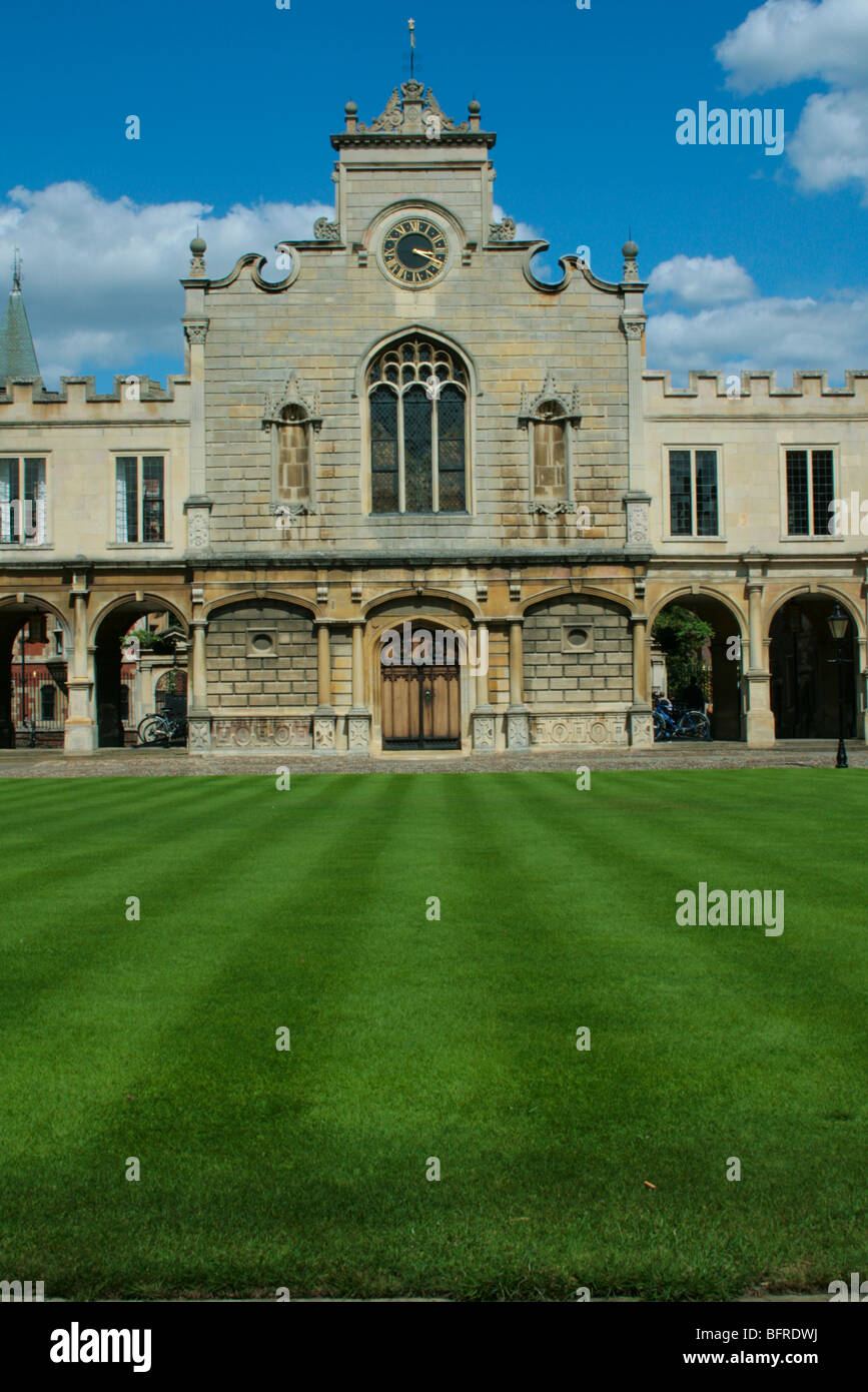 Old Court at Peterhouse College, the oldest college of Cambridge ...