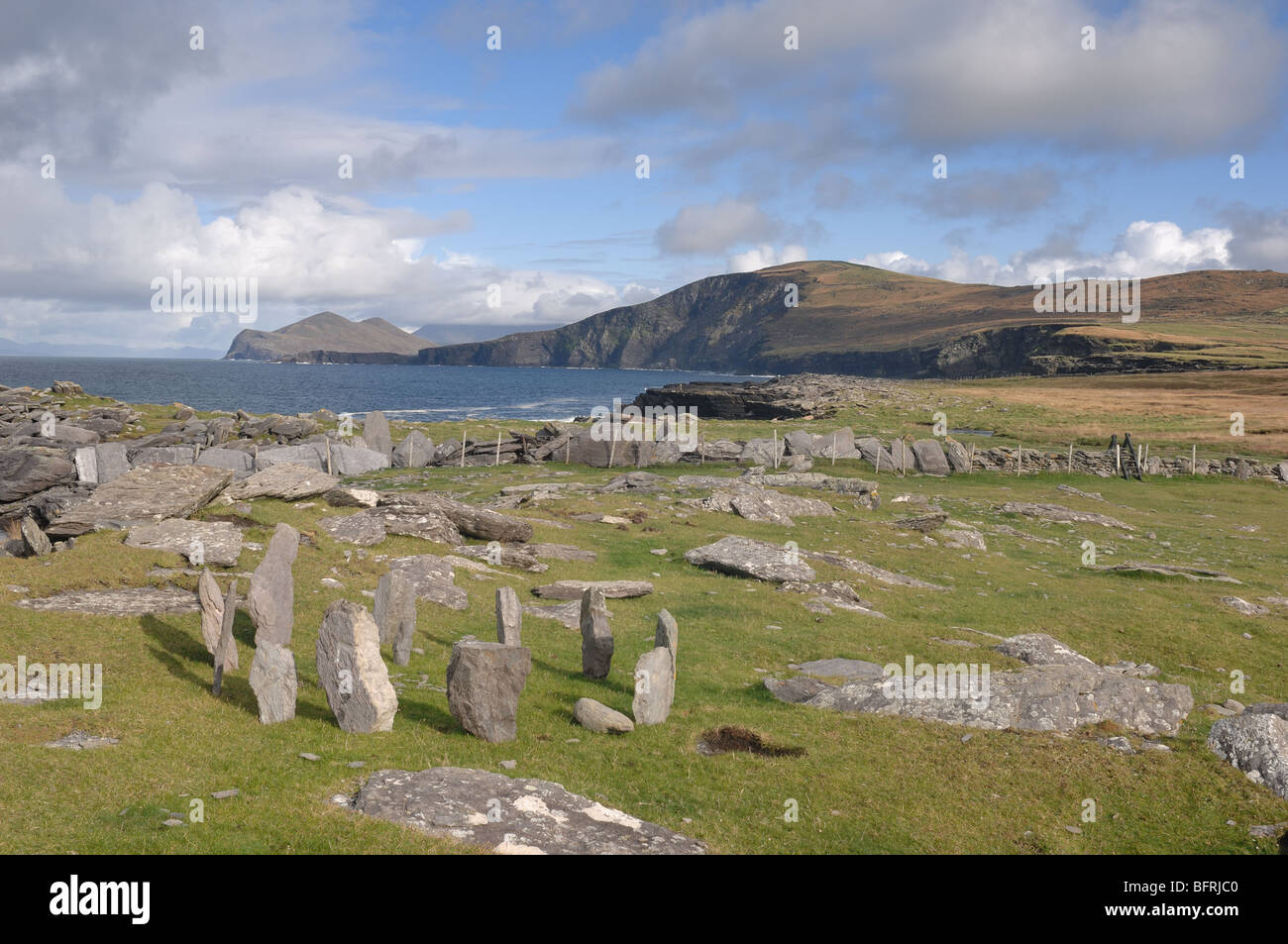 Kerry standing stones hi-res stock photography and images - Alamy