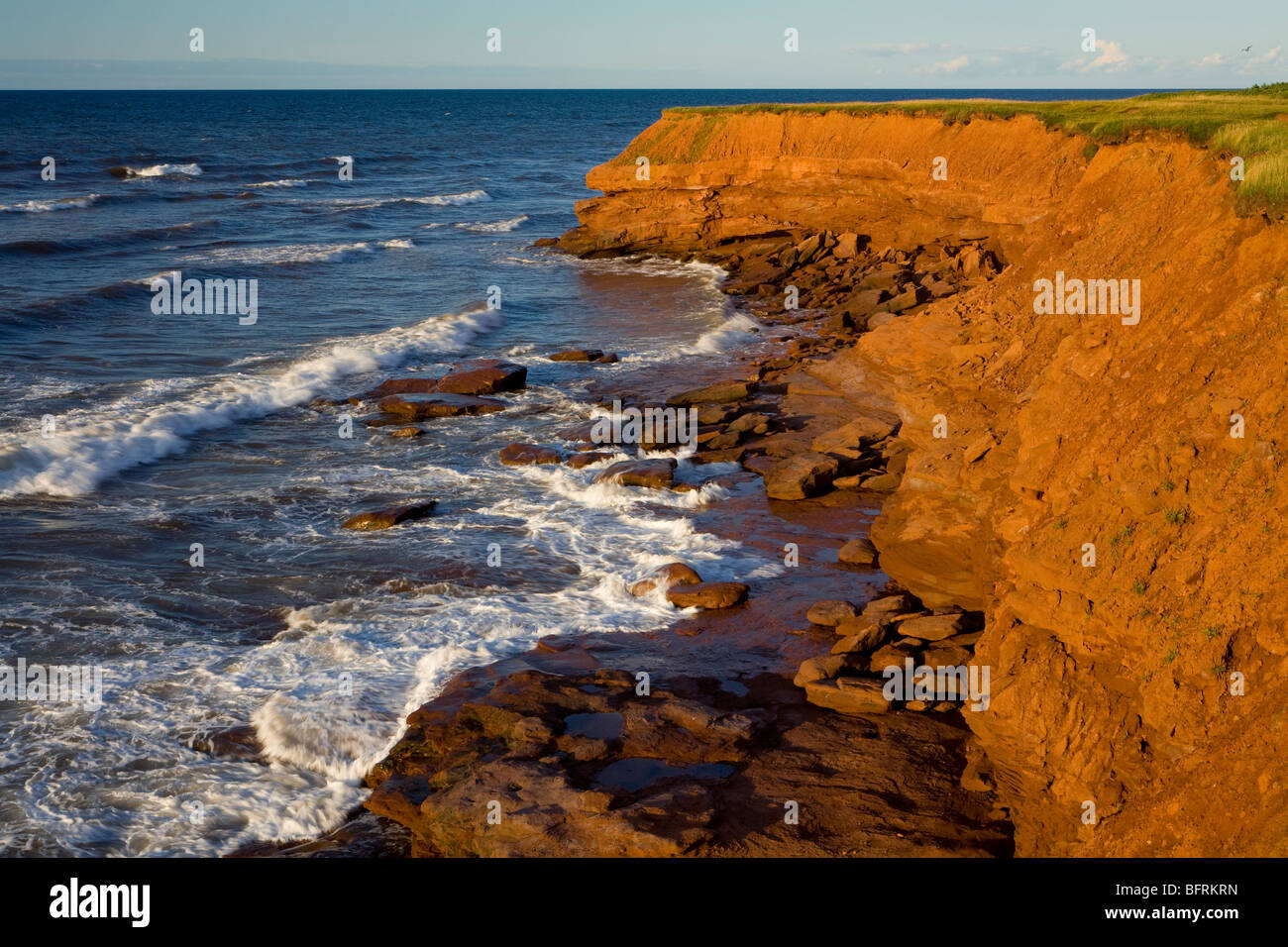 Cavendish cliffs, Prince Edward Island National Park, Canada Stock ...