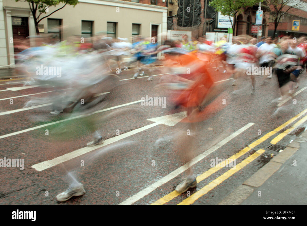 Marathon runners in motion hi-res stock photography and images - Alamy