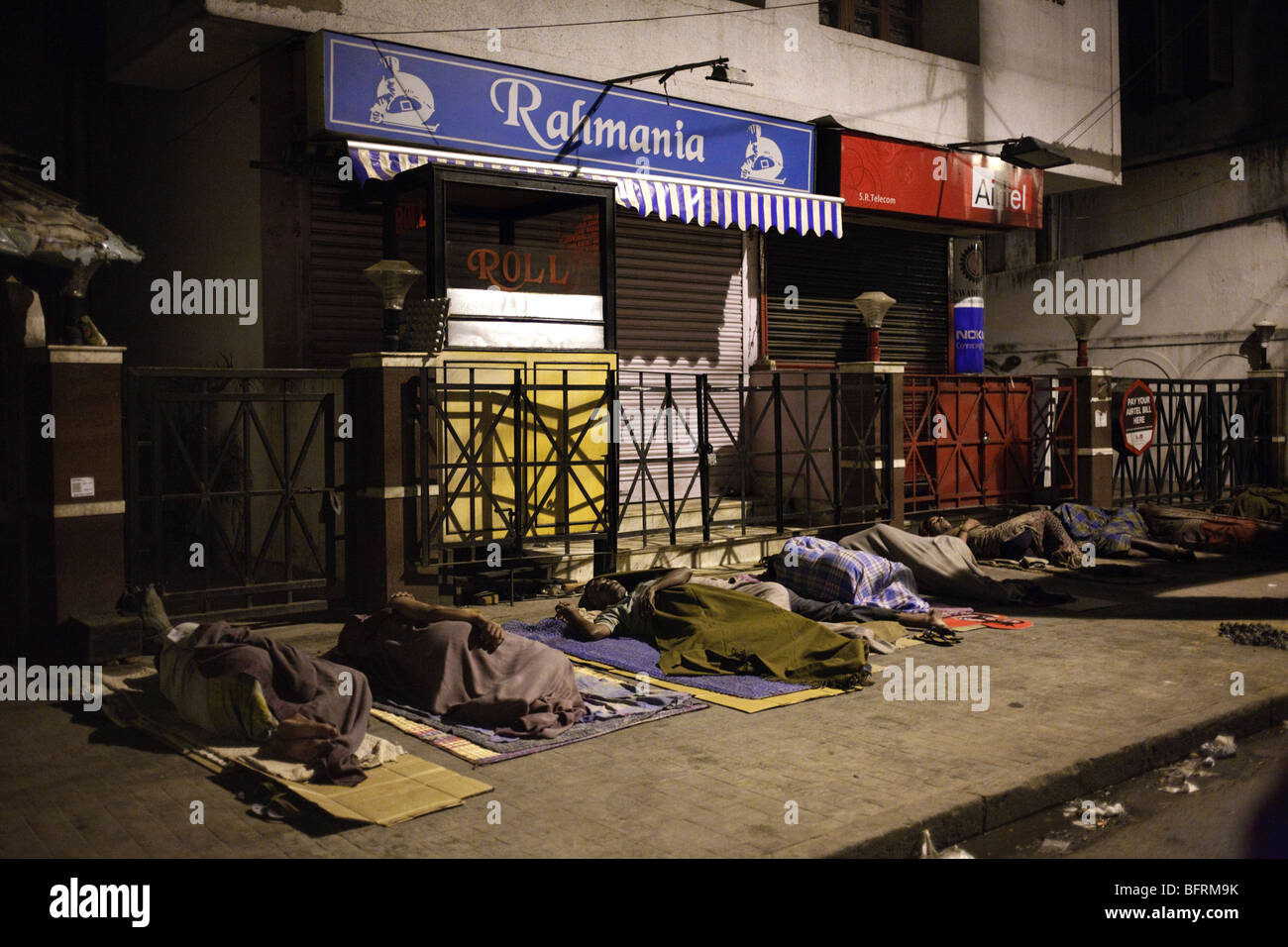 Homeless in india hi-res stock photography and images - Alamy