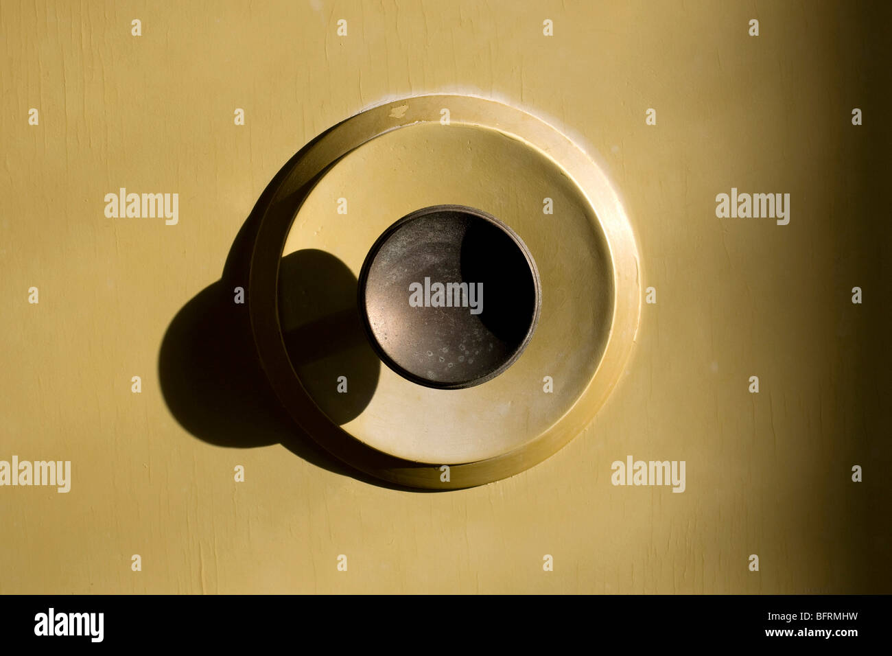 Handle rounded hi-res stock photography and images - Alamy