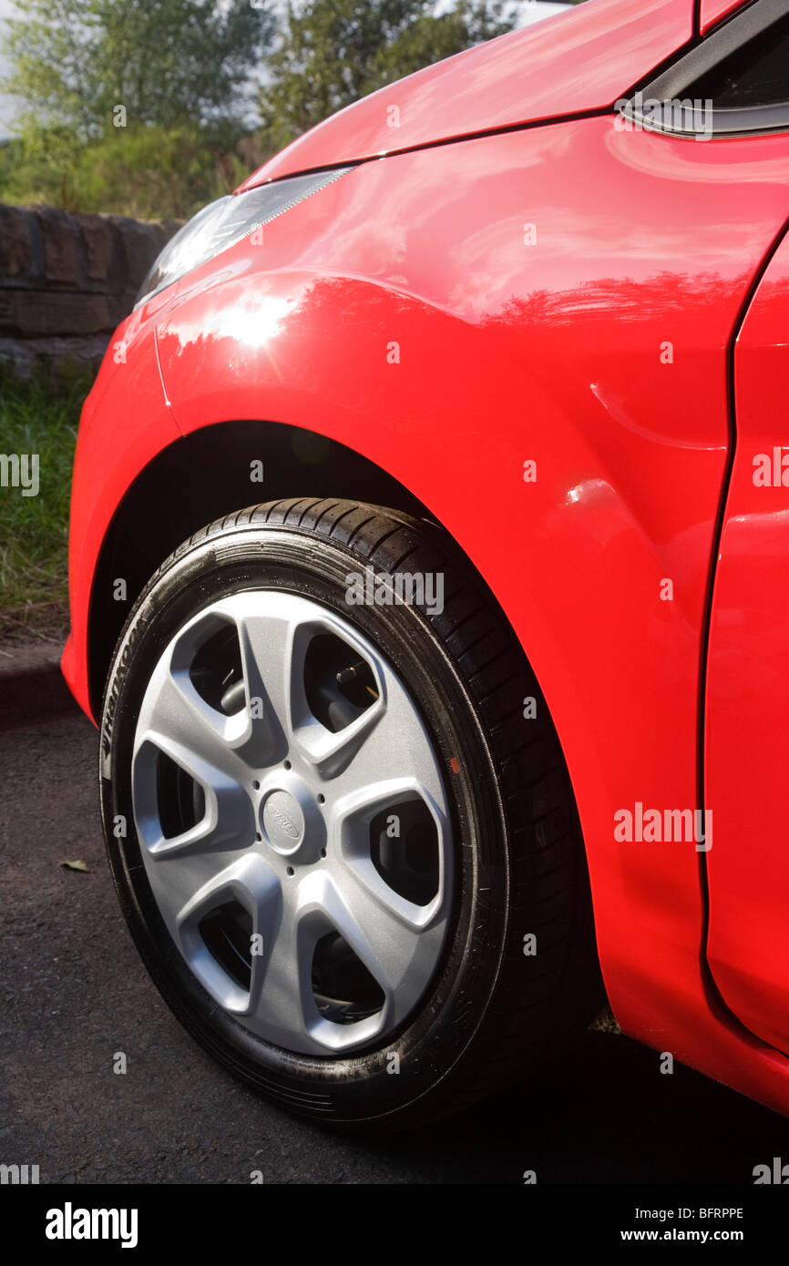 Ford wheel hi-res stock photography and images - Alamy