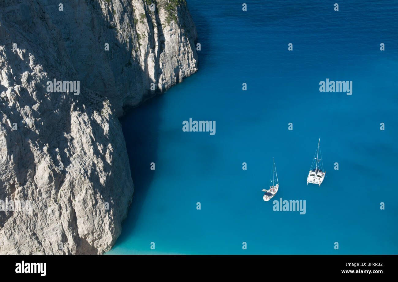 Cliff top launch hi-res stock photography and images - Alamy