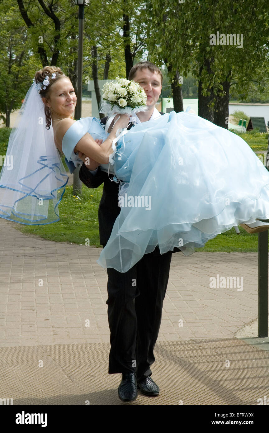 Russian wedding ring hi-res stock photography and images - Alamy
