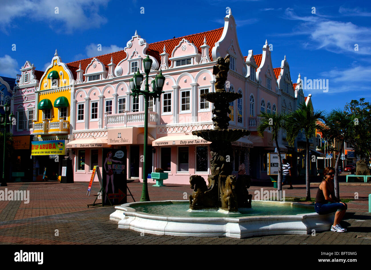 Royal plaza hi-res stock photography and images - Alamy