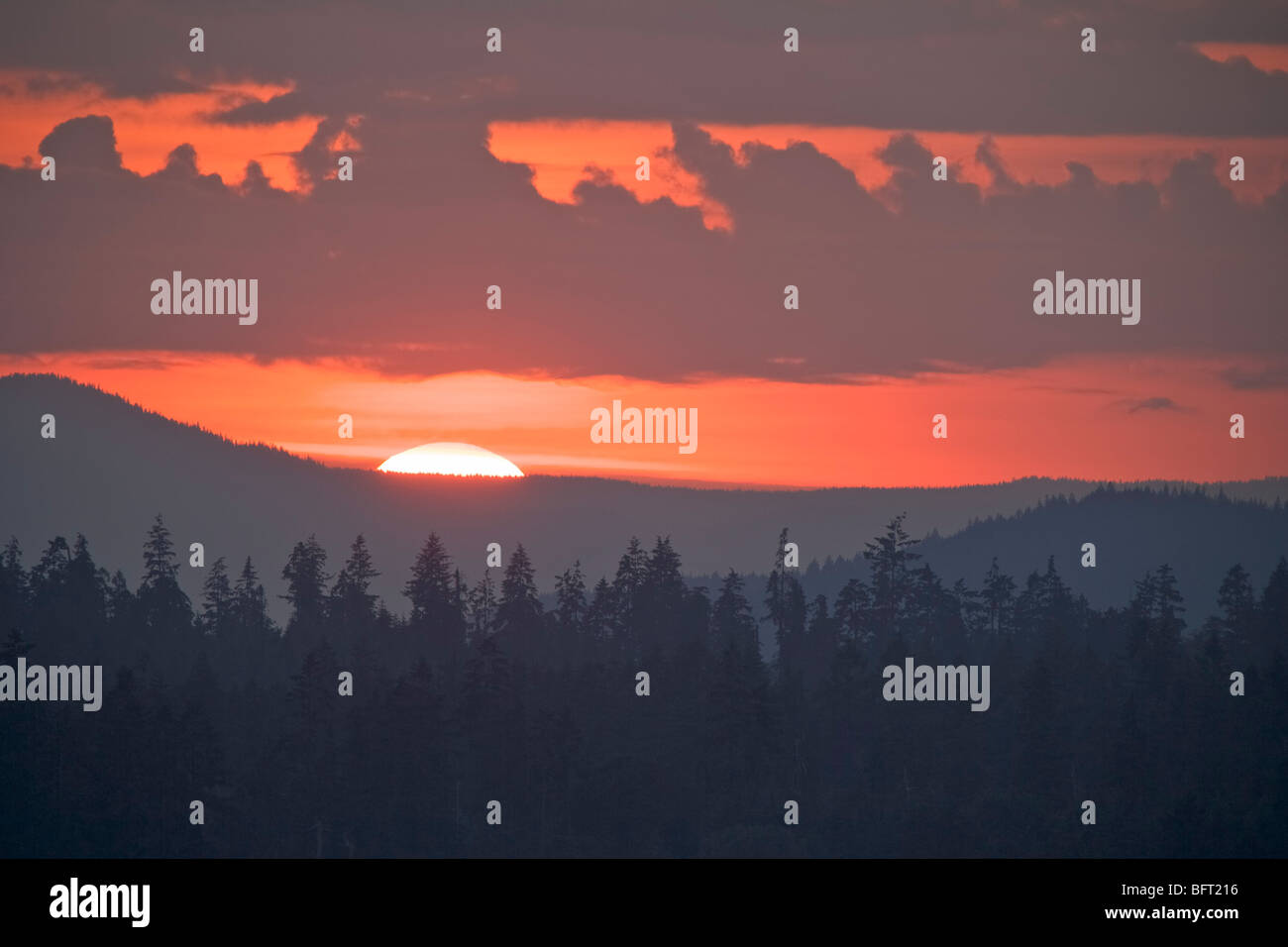 Breathtaking sunset over mountain landscape hi-res stock photography ...