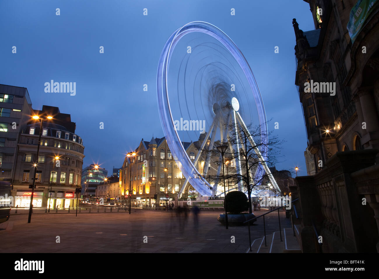 Sheffield city centre ferris wheel hi-res stock photography and images ...