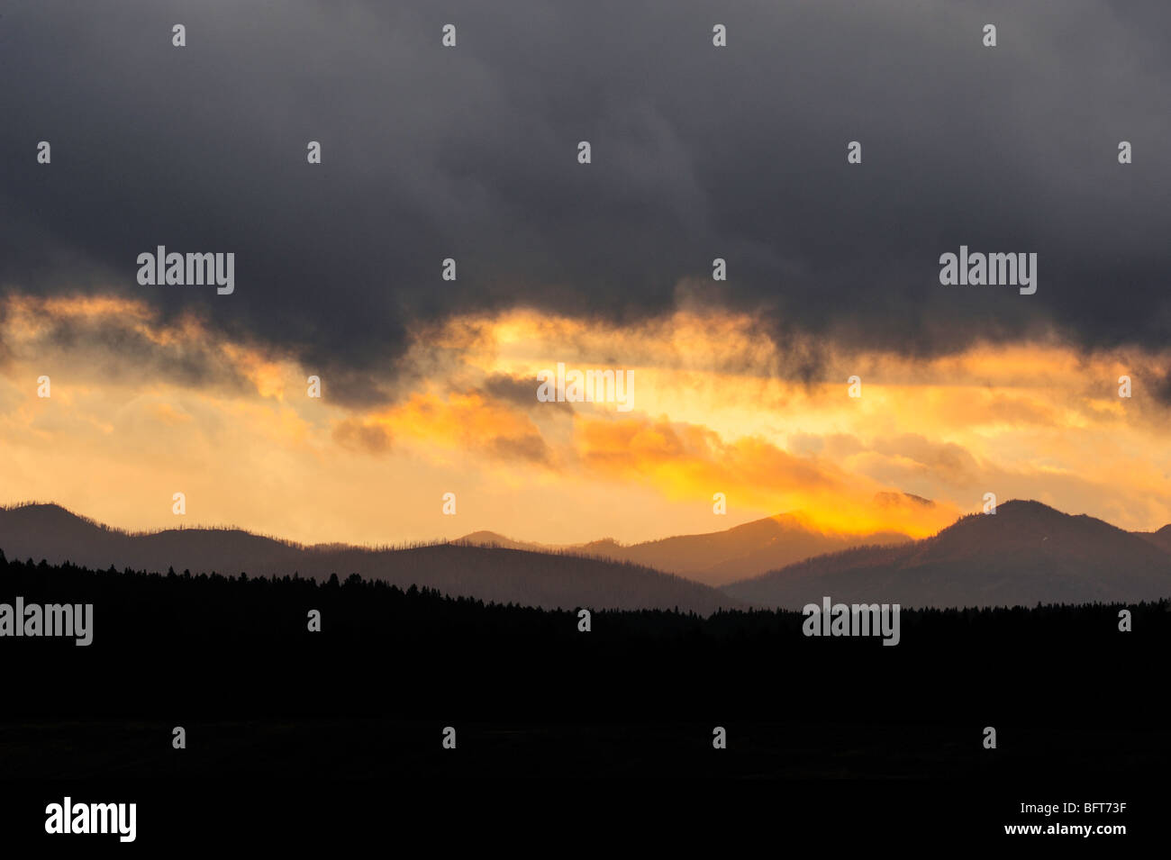 Hayden valley clouds yellowstone hi-res stock photography and images ...