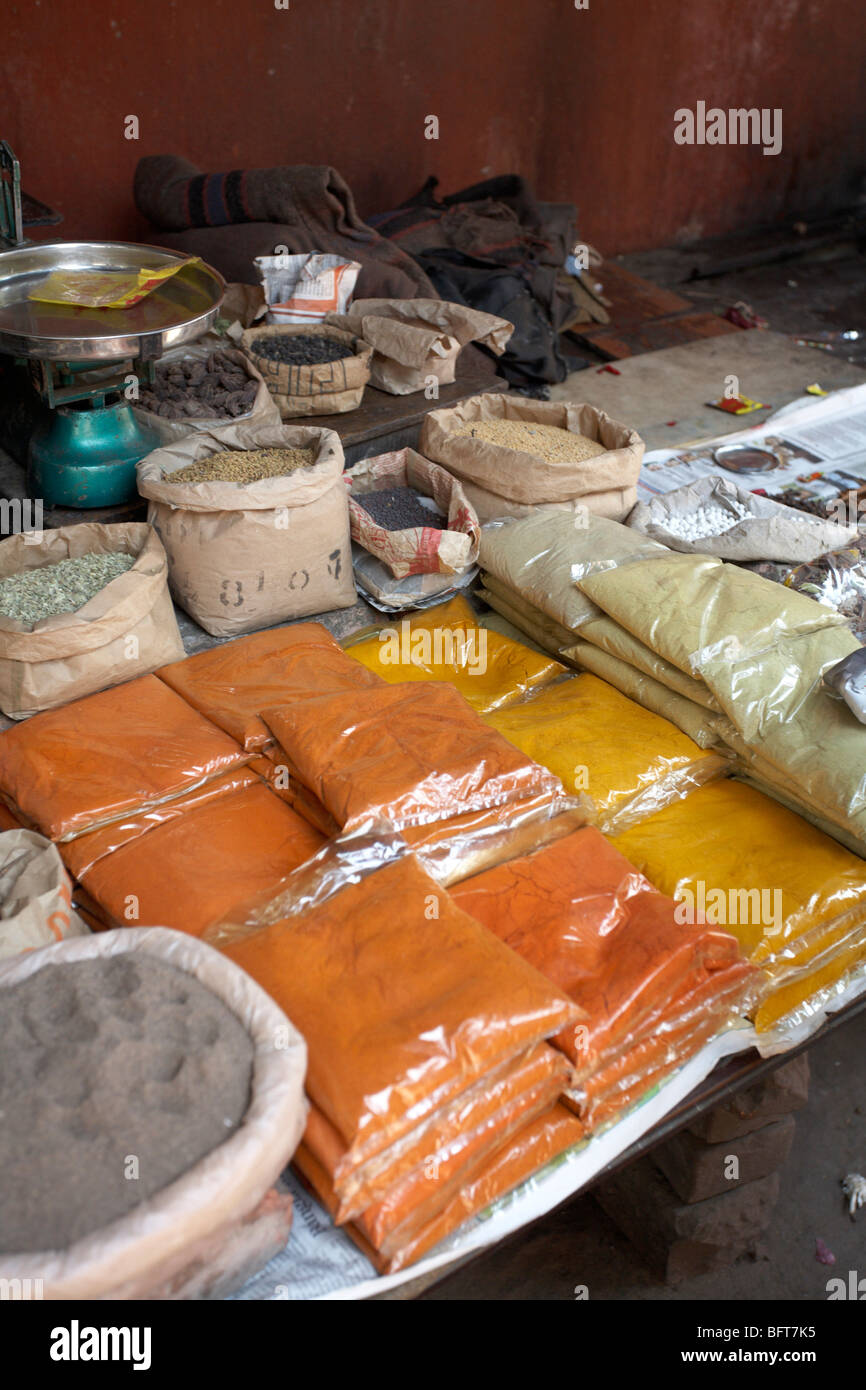 India calcutta hot hi-res stock photography and images - Alamy