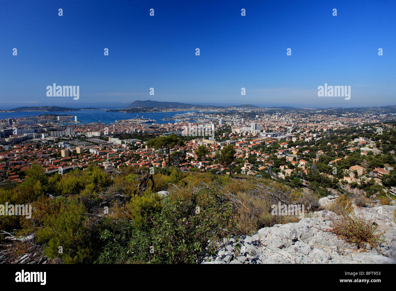 Overhead view of the city and military harbor of Toulon Stock Photo - Alamy