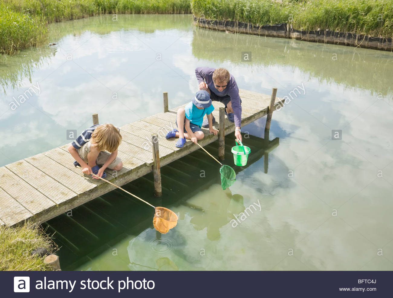 Wharf Fishing Stock Photos & Wharf Fishing Stock Images - Alamy