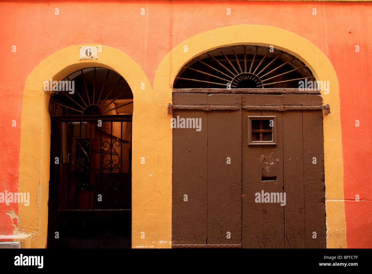 The east building hi-res stock photography and images - Alamy
