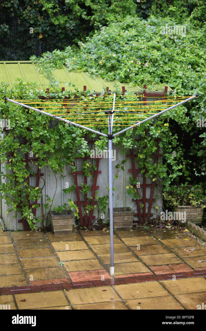 Washing line in the rain Stock Photo - Alamy