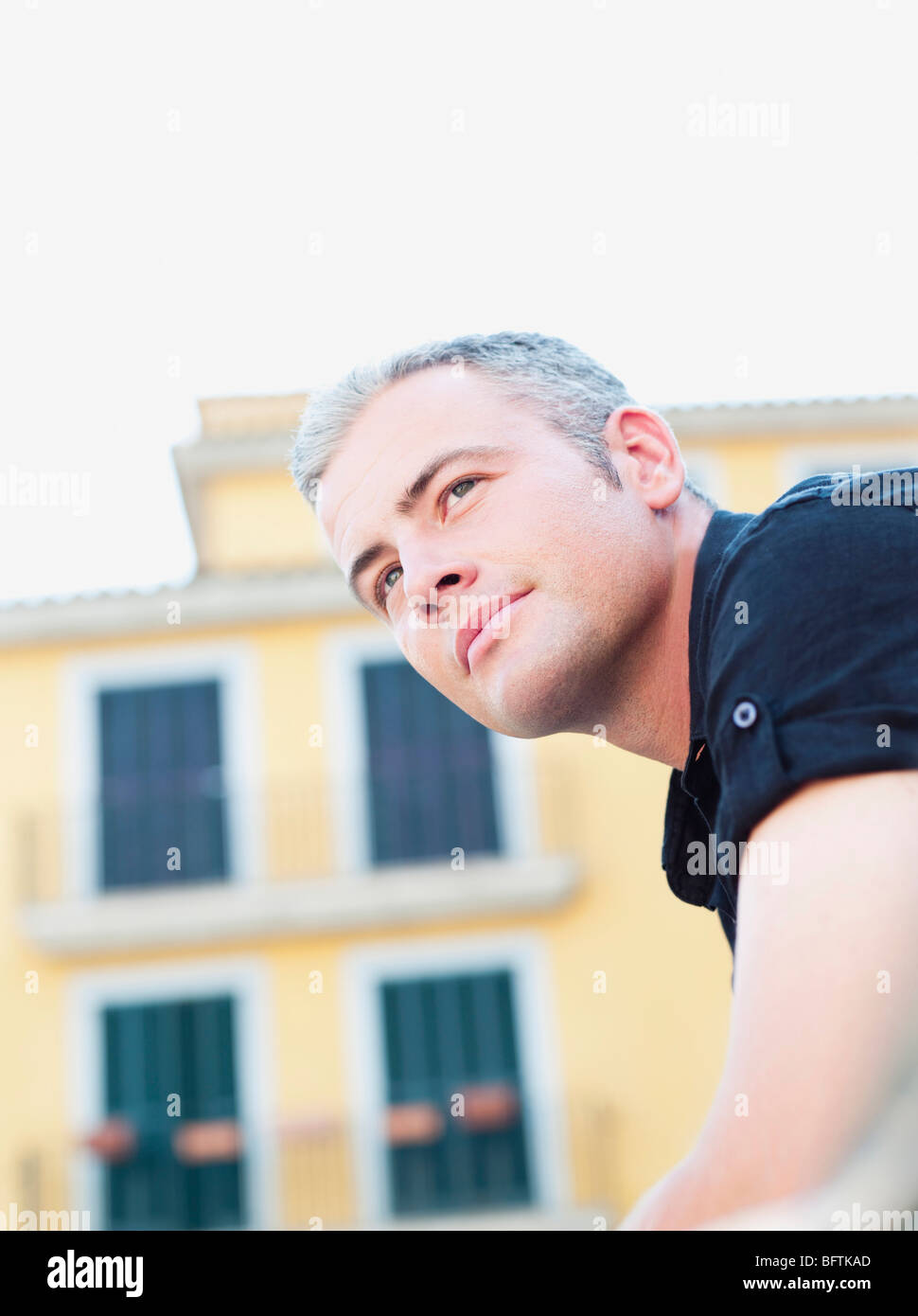 man looking around Stock Photo - Alamy