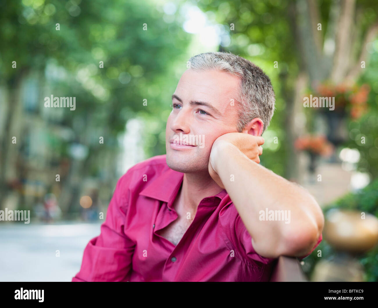man looking around Stock Photo - Alamy
