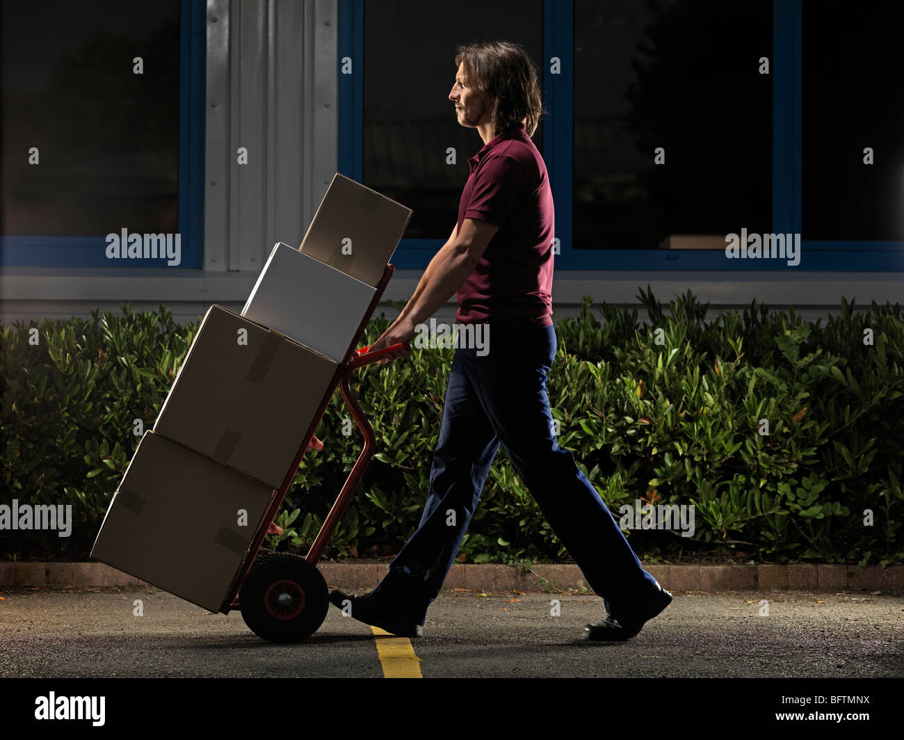 Moving boxes motion hi-res stock photography and images - Alamy
