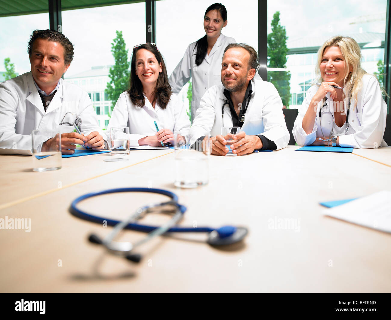 General table hi-res stock photography and images - Alamy
