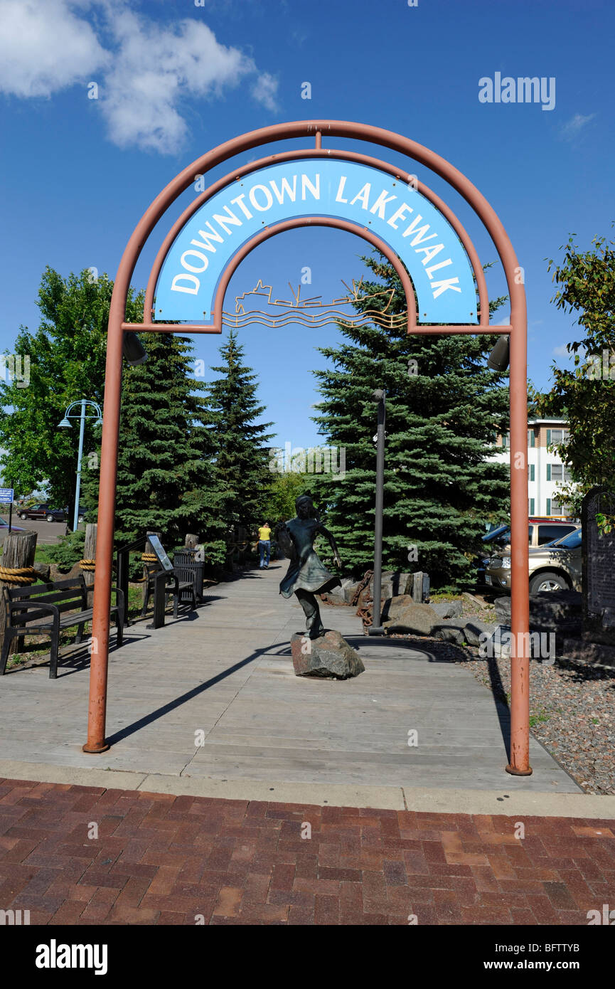 Downtown Lakewalk area of Duluth Minnesota Stock Photo - Alamy