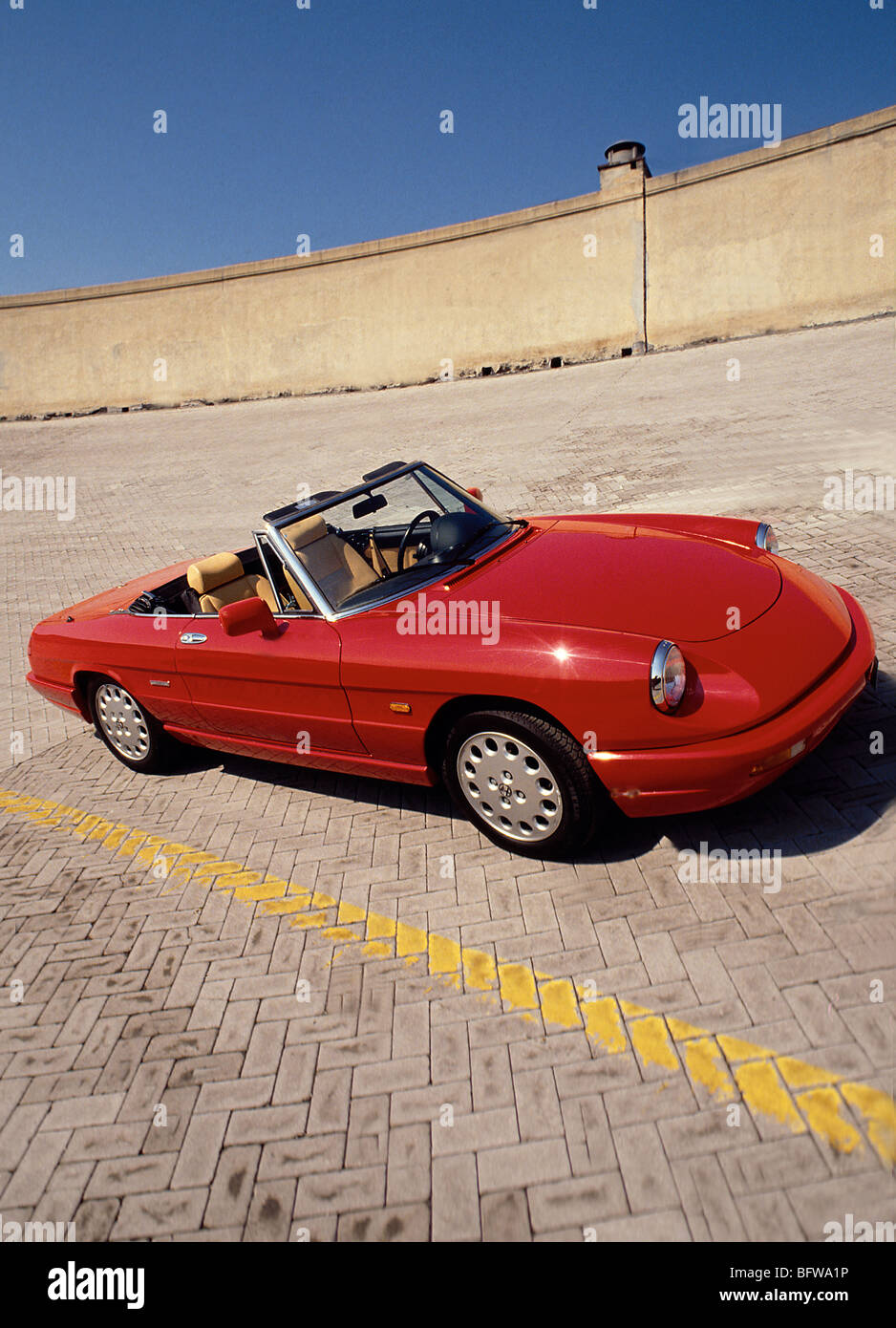 Alfa Romeo Spider 1995 Stock Photo - Alamy