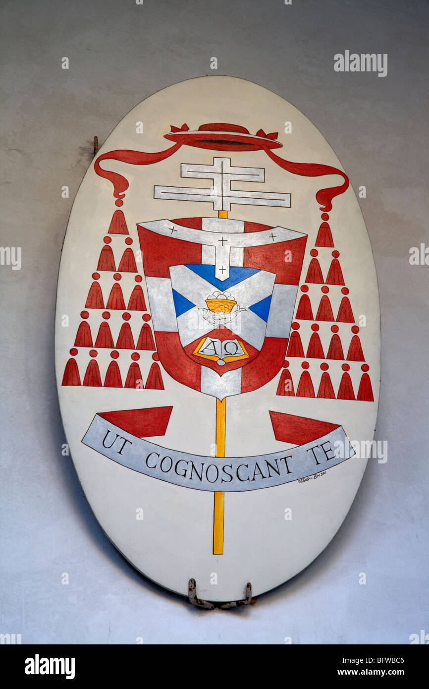 Papal crest hi-res stock photography and images - Alamy