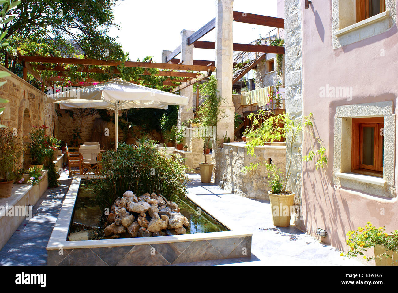 Traditional house on Crete island, Greece Stock Photo - Alamy