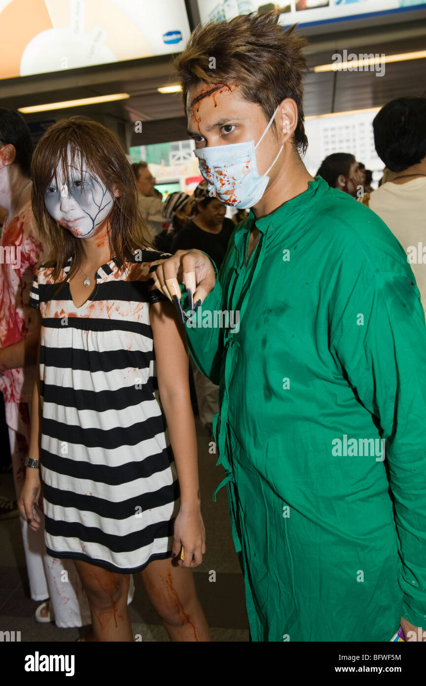 Scary zombies ghost walk hi-res stock photography and images - Alamy