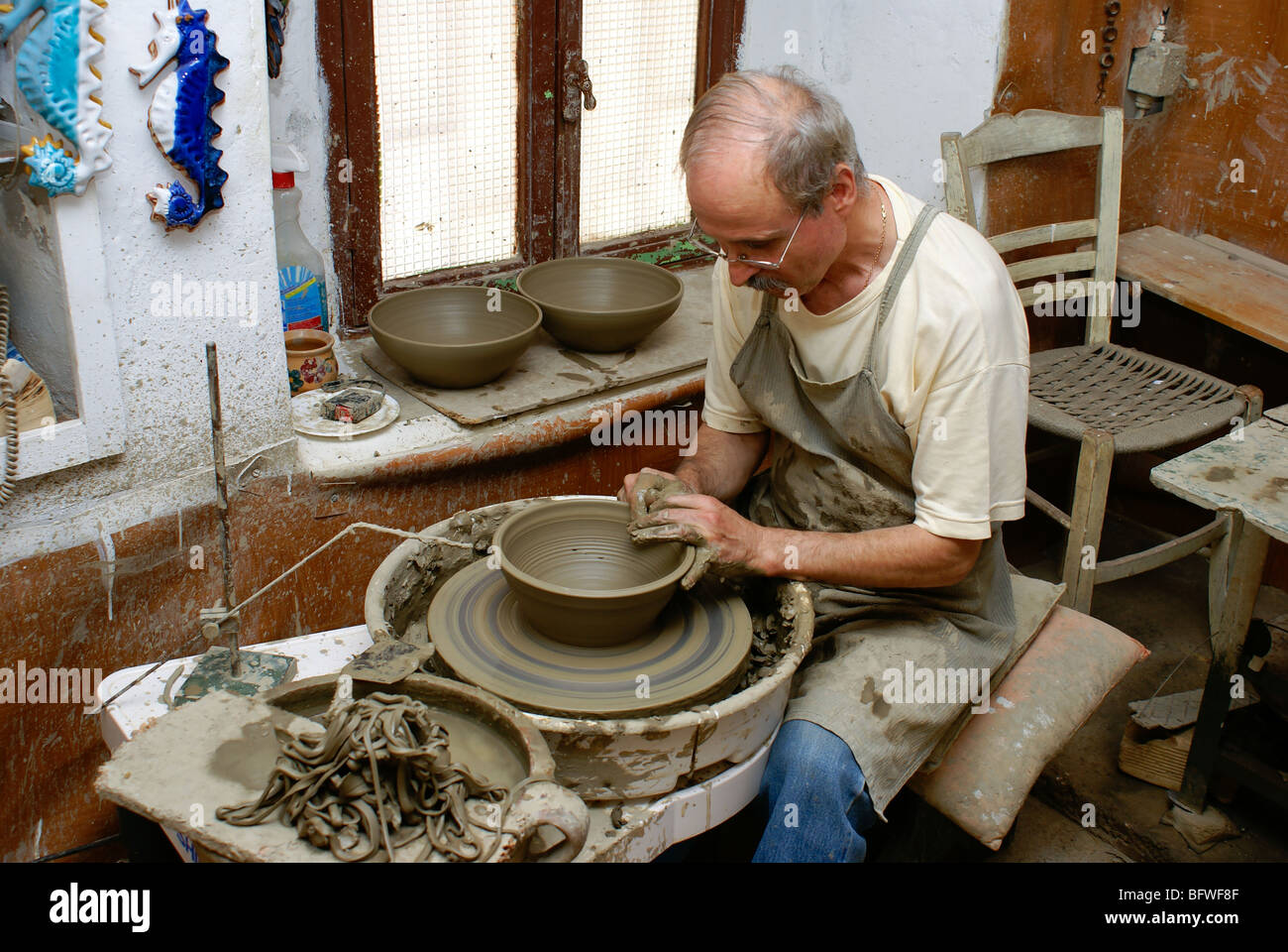 Crete old man hi-res stock photography and images - Alamy