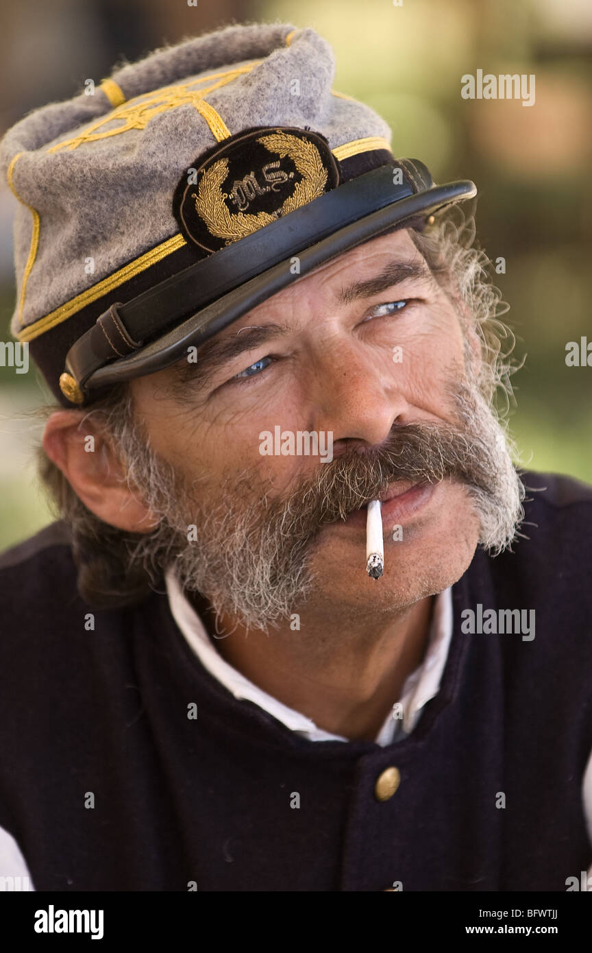 Scenes from a Civil War re-enactment of the Battle of Gettysburg ...
