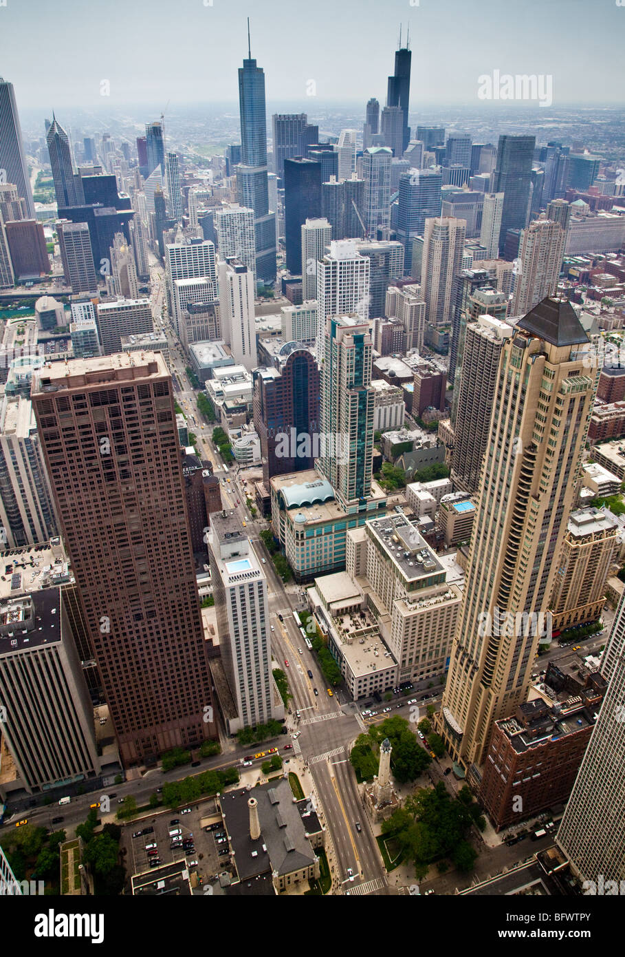Chicago cityscape skyscraper hi-res stock photography and images - Alamy