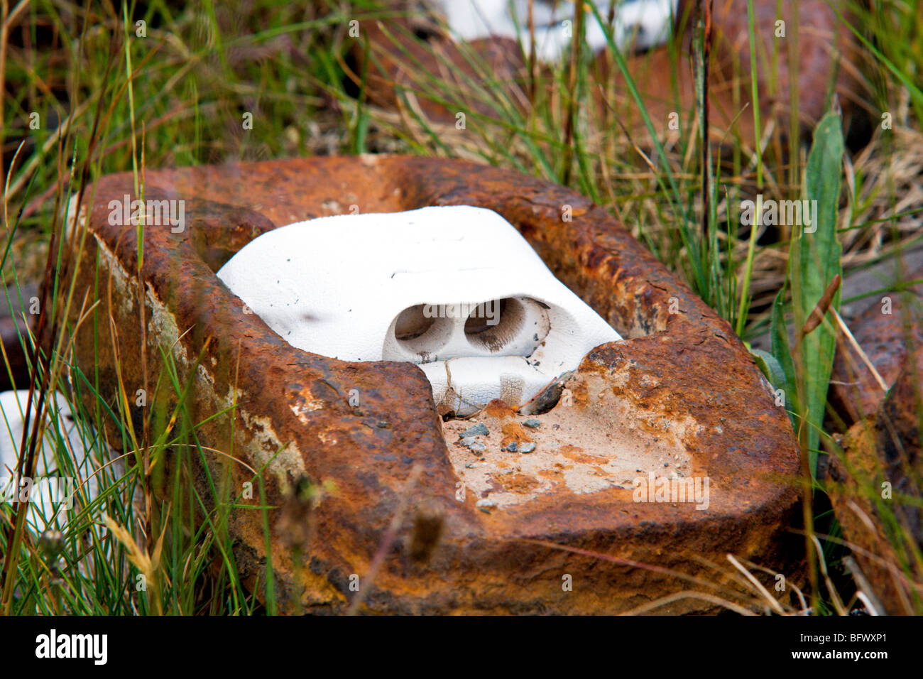 Abandoned rusting cats eye assembly Stock Photo - Alamy