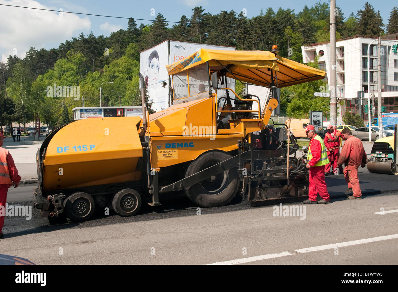 Tarmac vehicle hi-res stock photography and images - Alamy