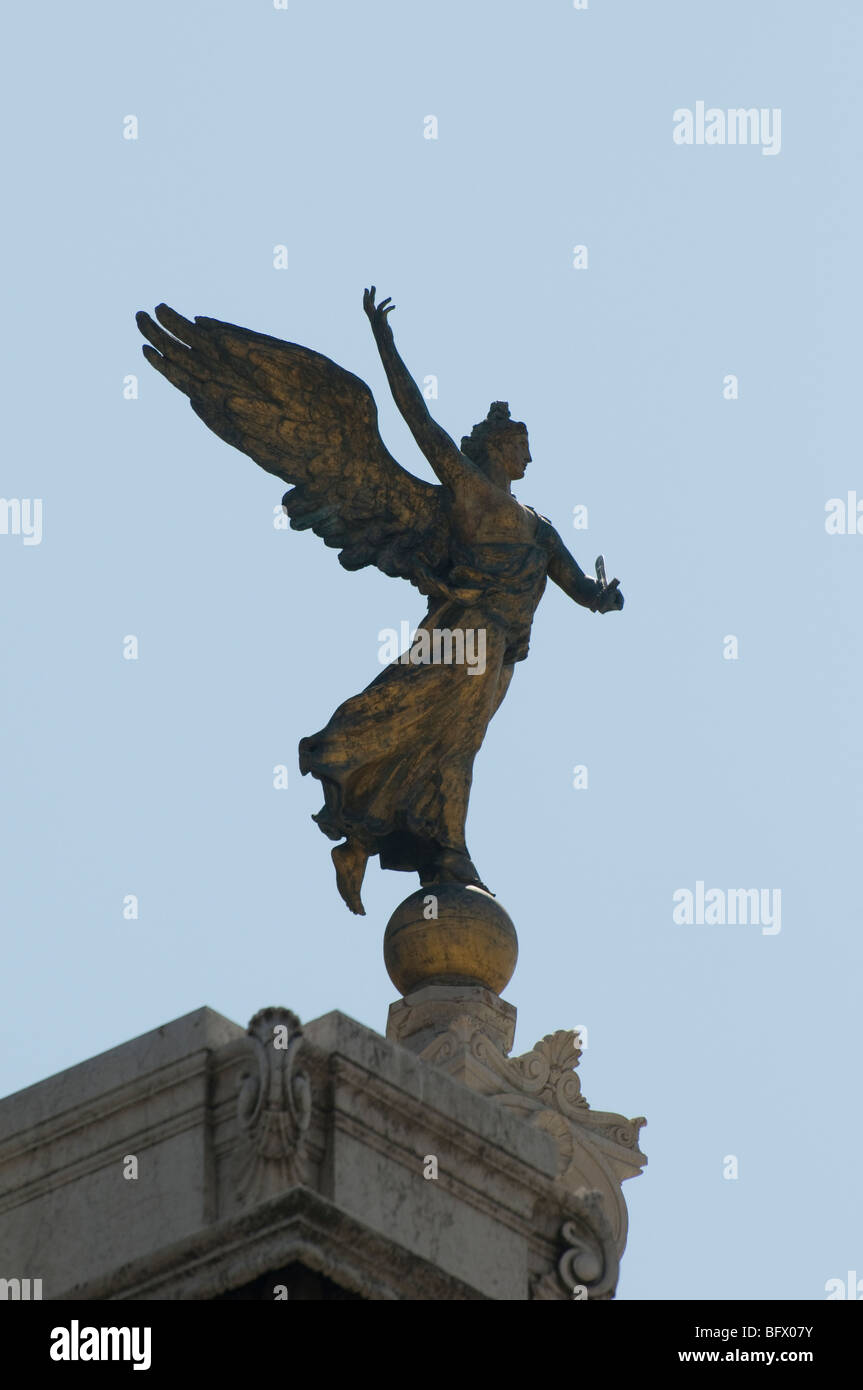 Flying statue hi-res stock photography and images - Alamy