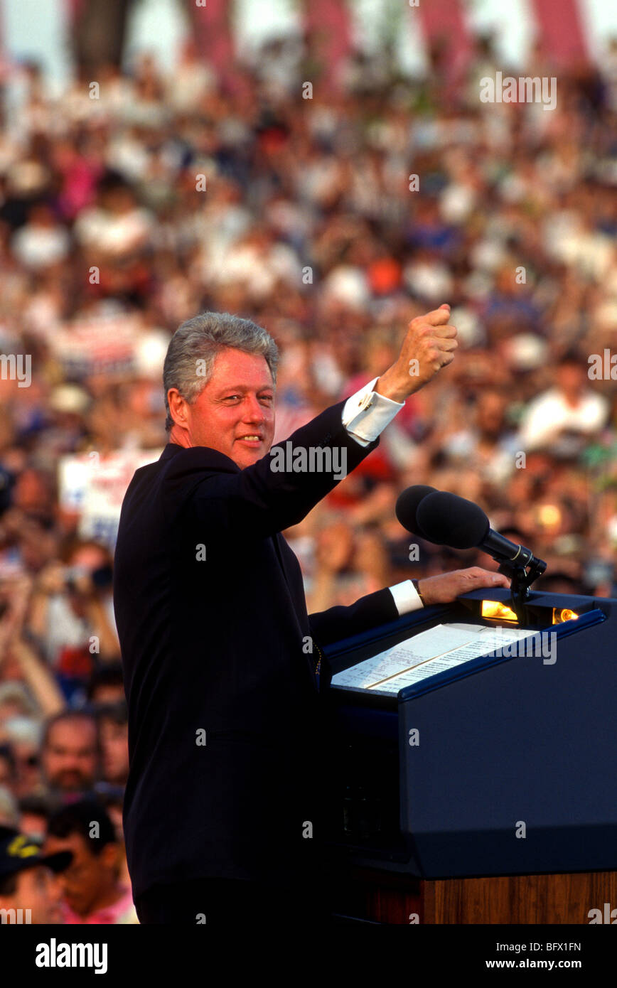 US President Bill Clinton campaigns during the 1996 presidential ...