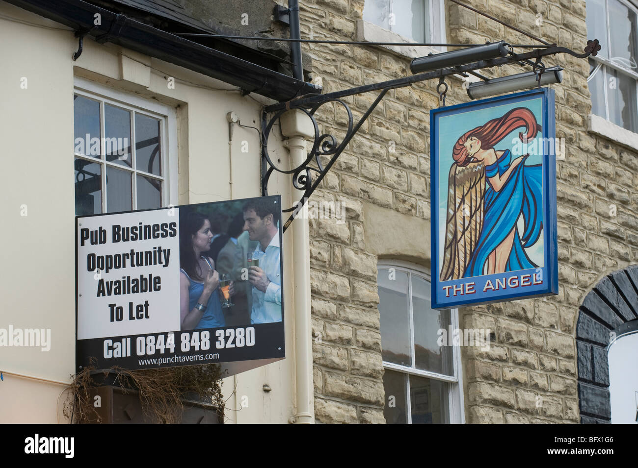 External sale sign hi-res stock photography and images - Alamy