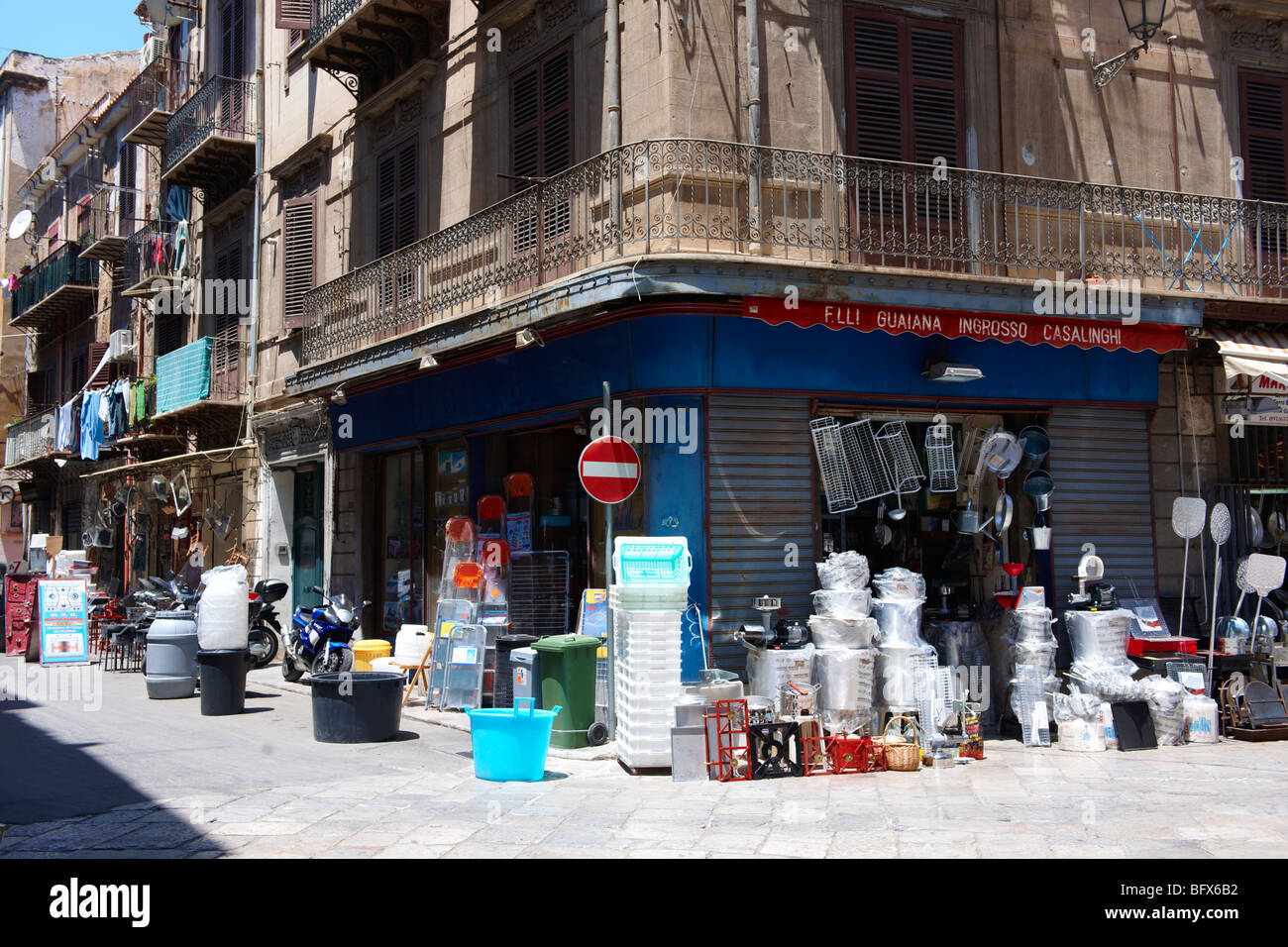 Palermo sicily street food hi-res stock photography and images - Alamy