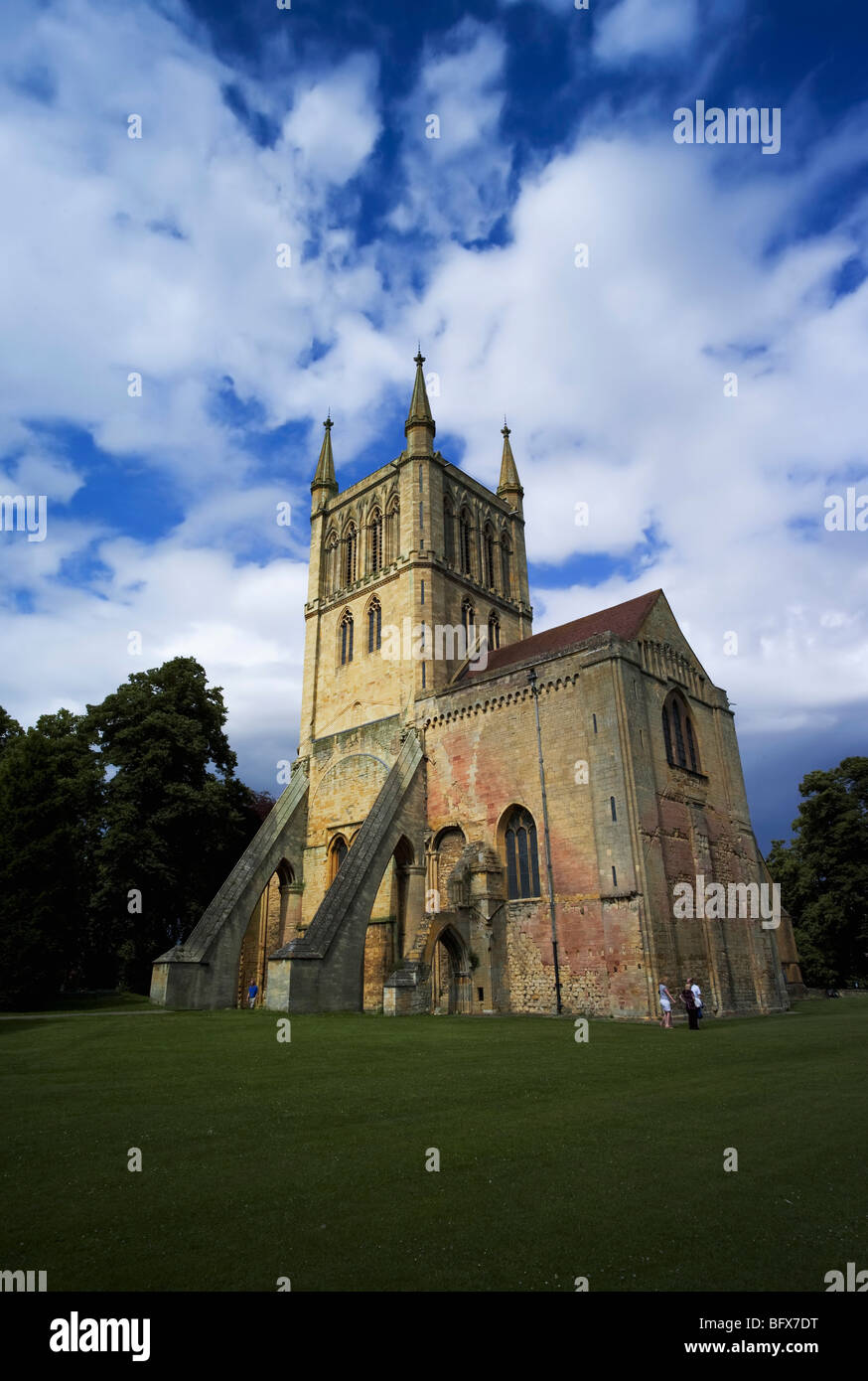 the old benedictine pershore abbey park in worcestershire Stock Photo ...
