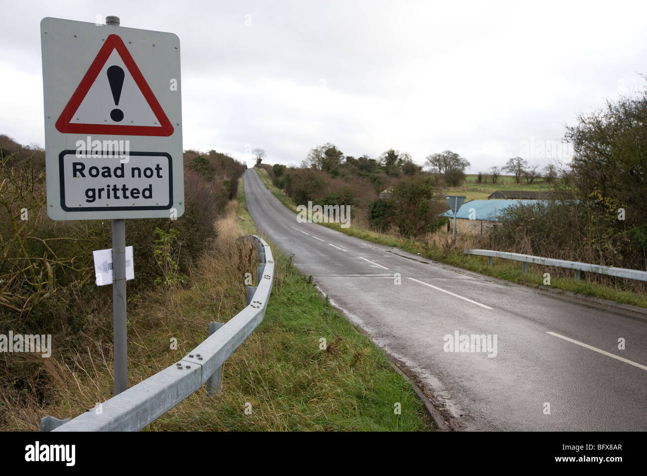 Road Not Gritted Sign Stock Photo - Alamy