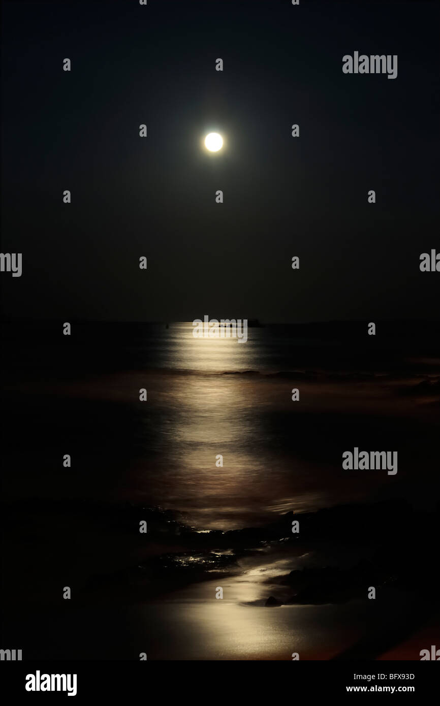 Hawaii big island full moon hi-res stock photography and images - Alamy