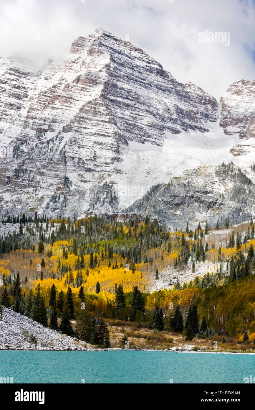 Maroon lake and maroon bells hi-res stock photography and images - Alamy