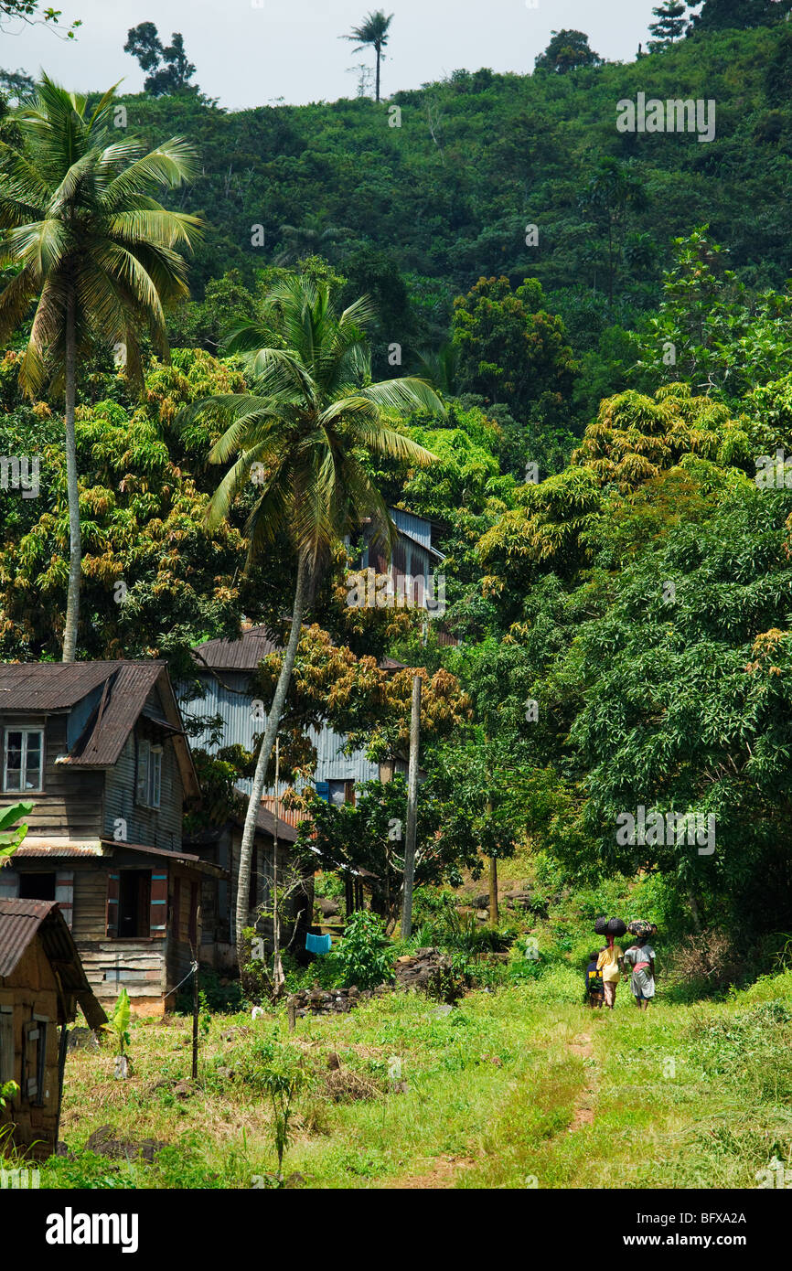 Bathurst krio village sierra leone hi-res stock photography and images ...