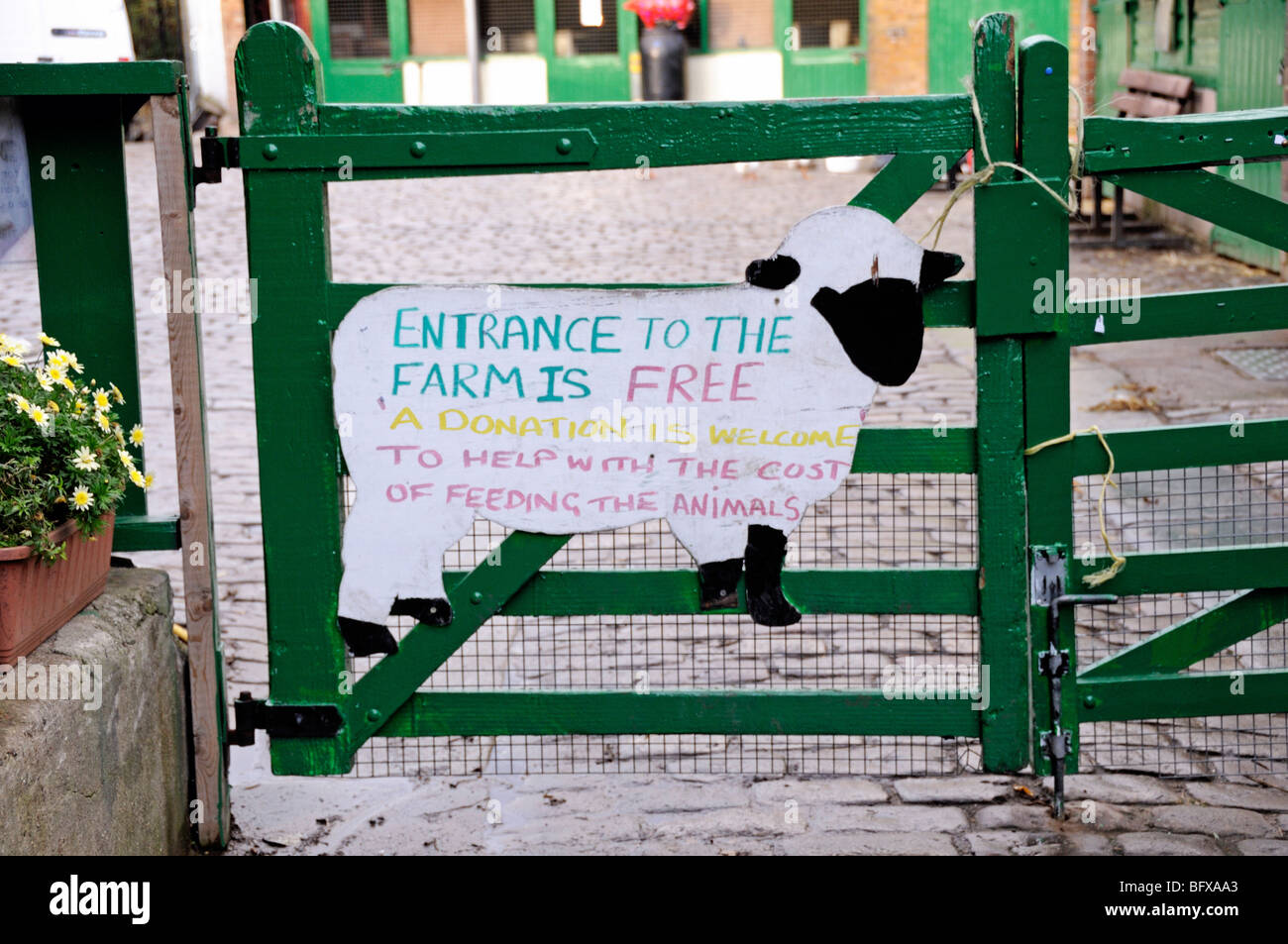 Gate, Hackney City Farm London England UK Stock Photo - Alamy